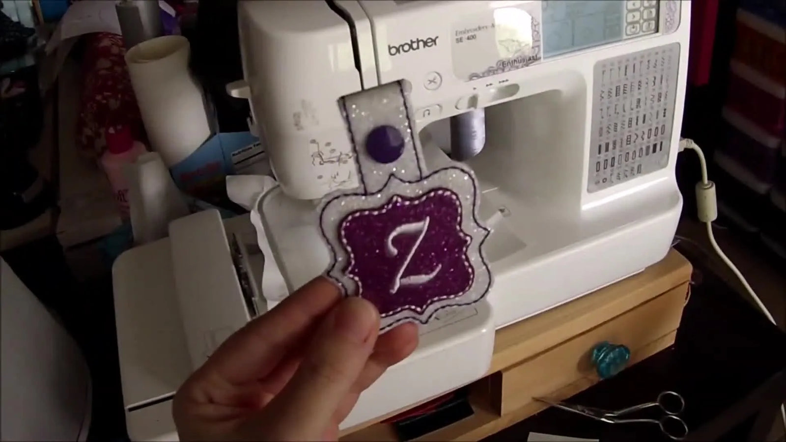DIY ITH Monogram Snap Tab Key Fob on a Brother SE400: Clean Vinyl ...